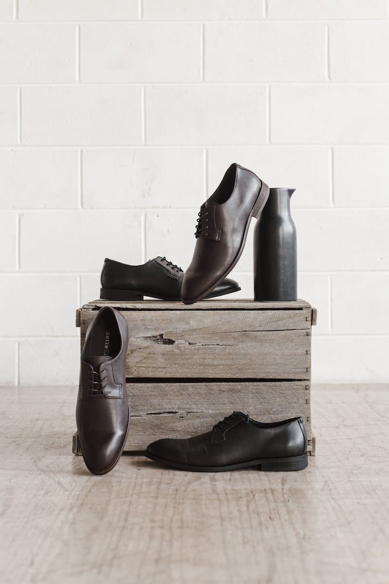 'Gideon' classic vegan derby round toe by Zette Shoes - black – Vegan Style